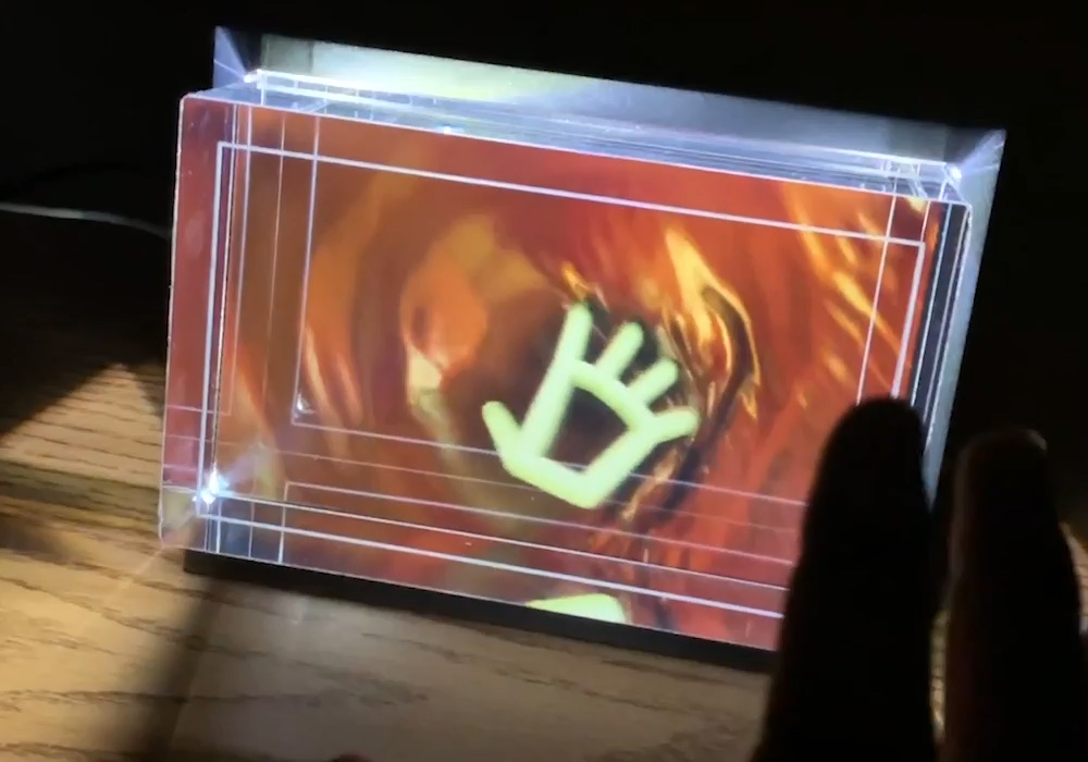 Melting Hologram – Marpi Studio